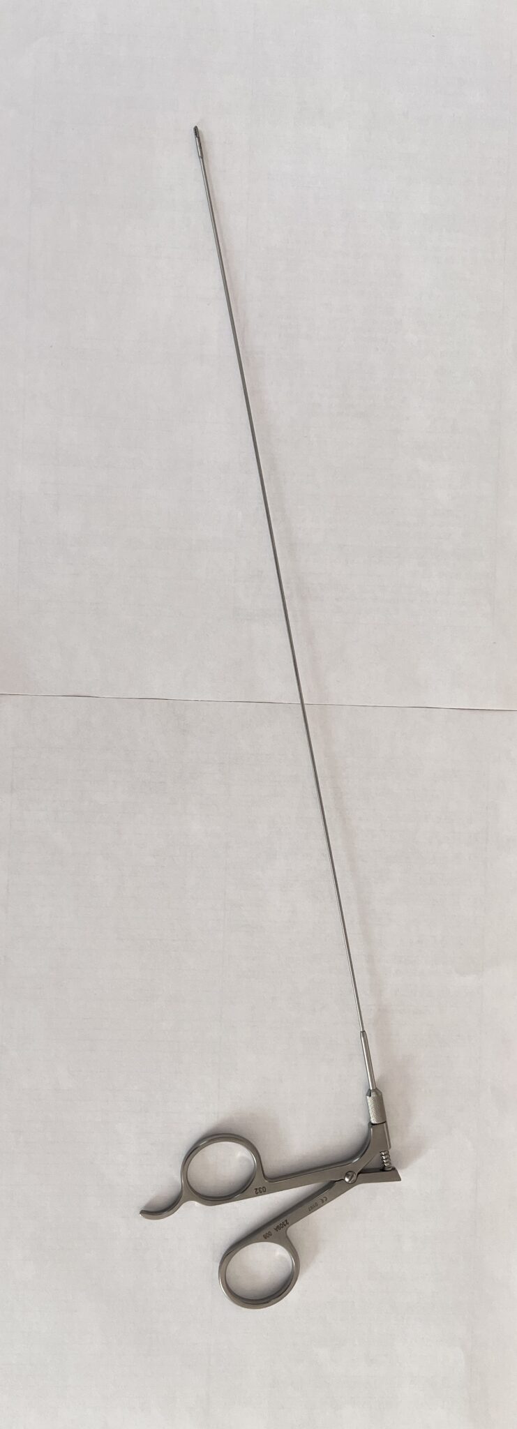 Pinza Grasper dentada 5 Fr - endoscopia.com.mx